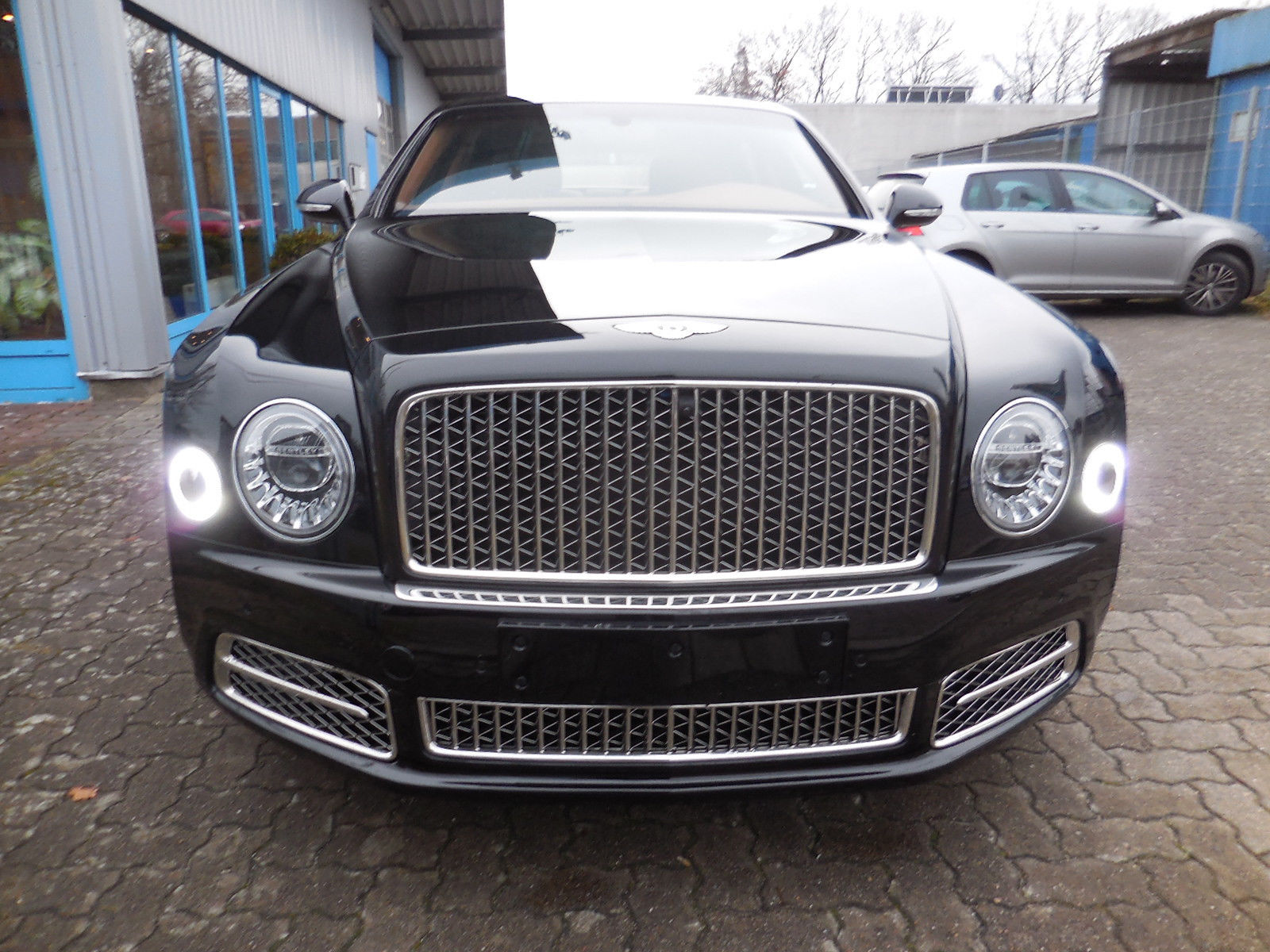 Bentley Mulsanne EWB Extended Wheelbase - OFF-MARKET CARS - Germany ...