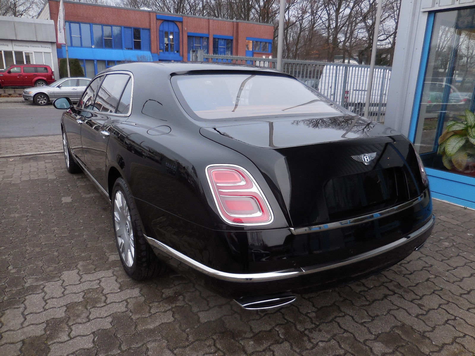 Bentley Mulsanne EWB Extended Wheelbase - OFF-MARKET CARS - Germany ...