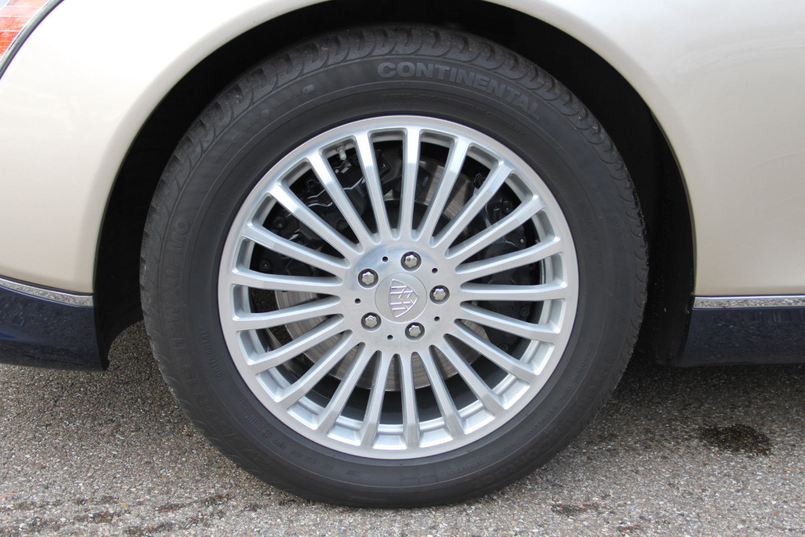 Maybach 62 - OFF-MARKET CARS - Germany - For sale on LuxuryPulse.