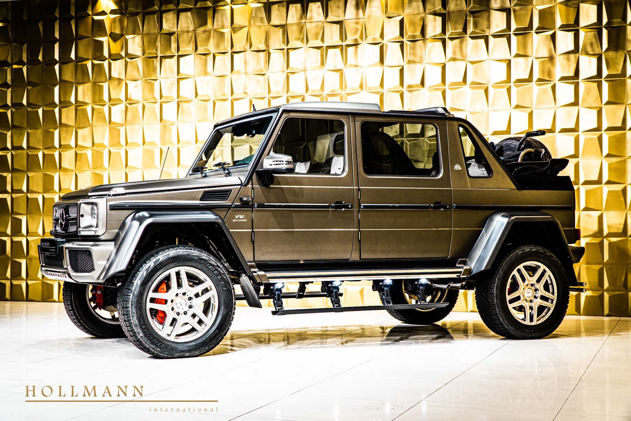 Mercedes-Maybach G650 Landaulet - 1 of 99 - Hollmann International ...