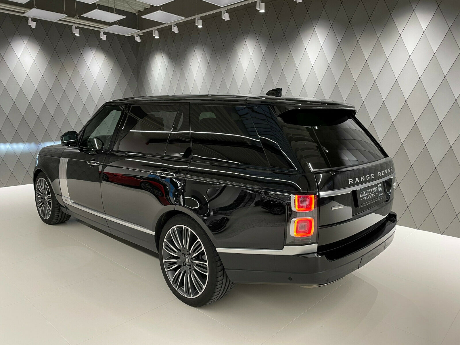 Land Rover Range Rover V8 LWB ATB - Luxury Cars Hamburg - Germany - For ...