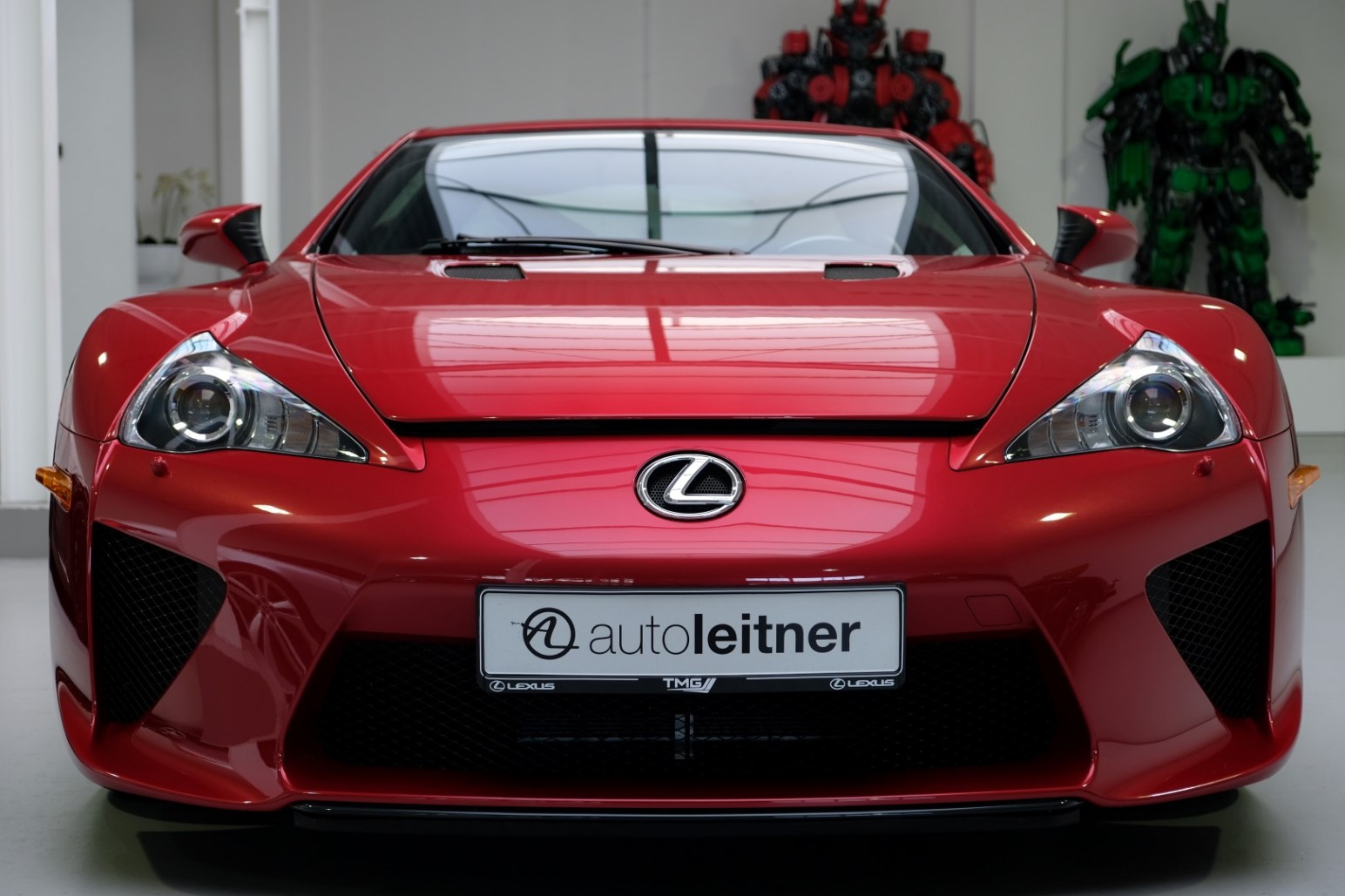 2014 Lexus LFA Special Paint Pearl Red metallic - AUTO LEITNER ...