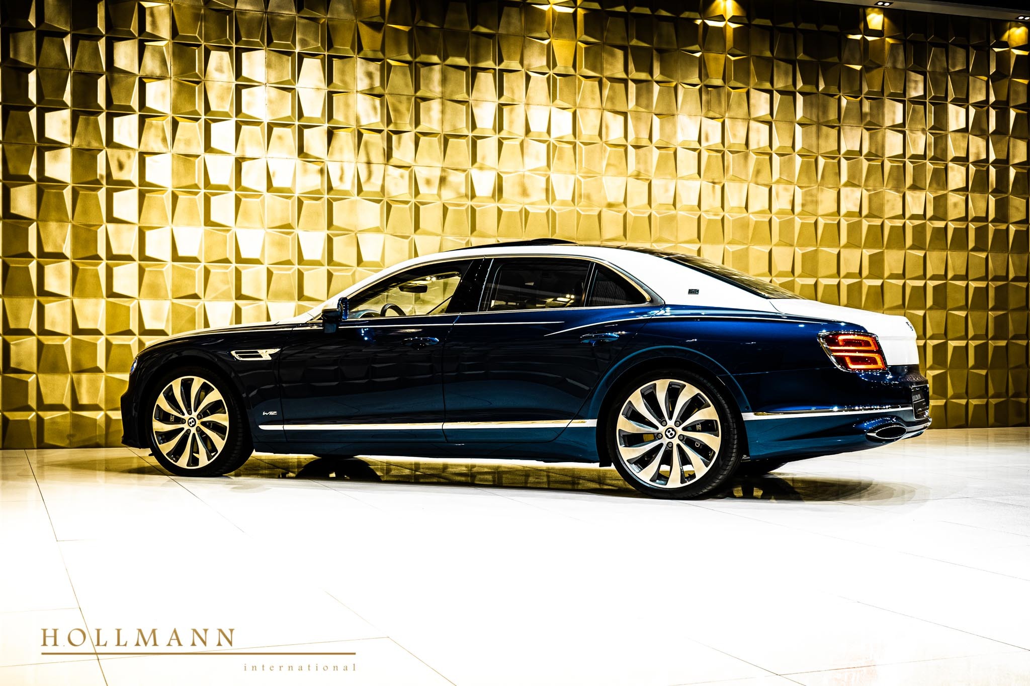 Bentley Flying Spur FIRST EDITION - Hollmann International - Germany ...
