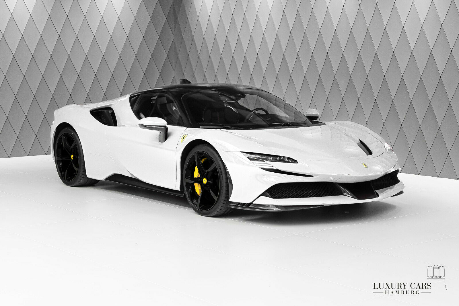 2022 Ferrari SF90 Stradale Luxury Cars Hamburg Germany For Sale