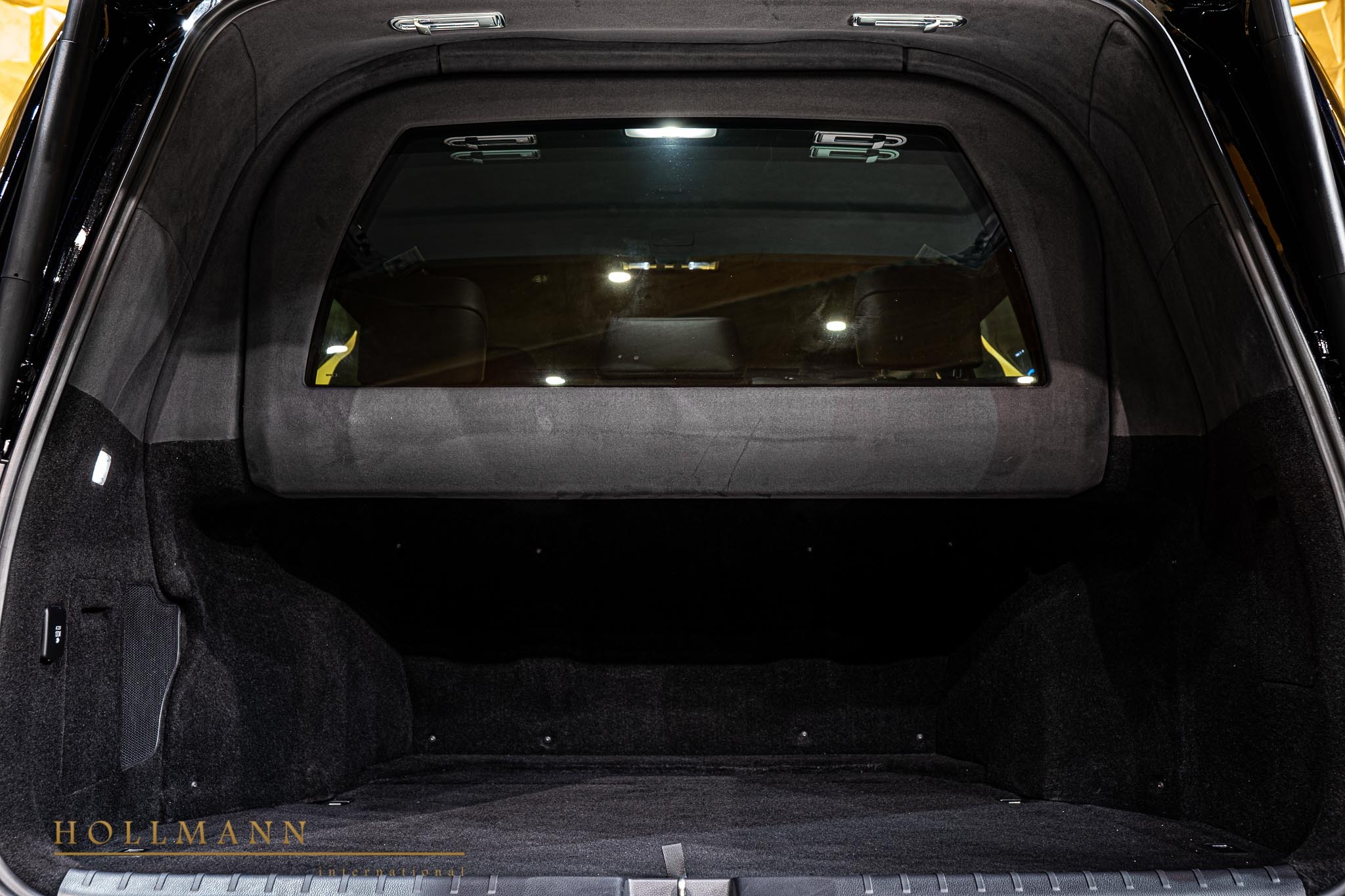 Toyota Land Cruiser 300 ARMOURED VR7/B6 - Hollmann International ...