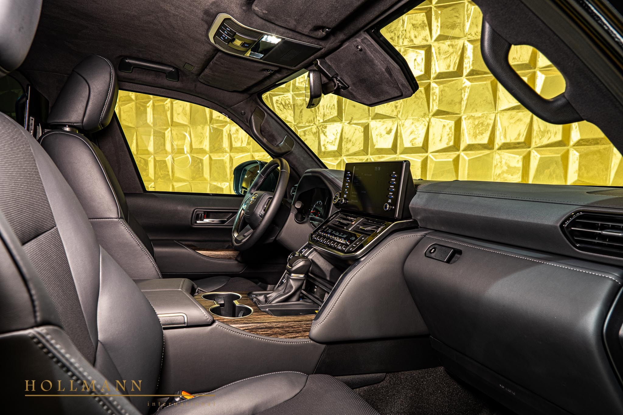 Toyota Land Cruiser 300 ARMOURED VR7/B6 - Hollmann International ...