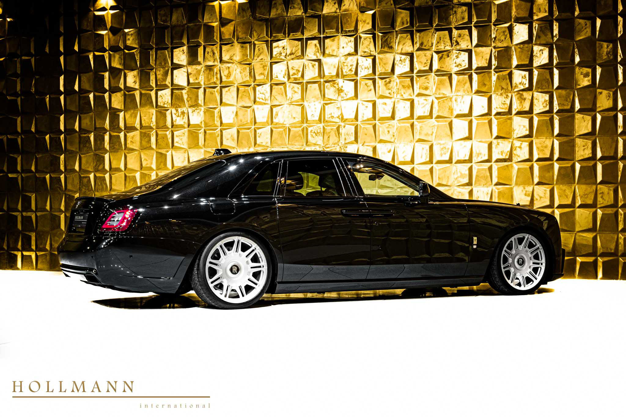 Rolls-Royce Ghost Black Badge by NOVITEC - Hollmann International ...