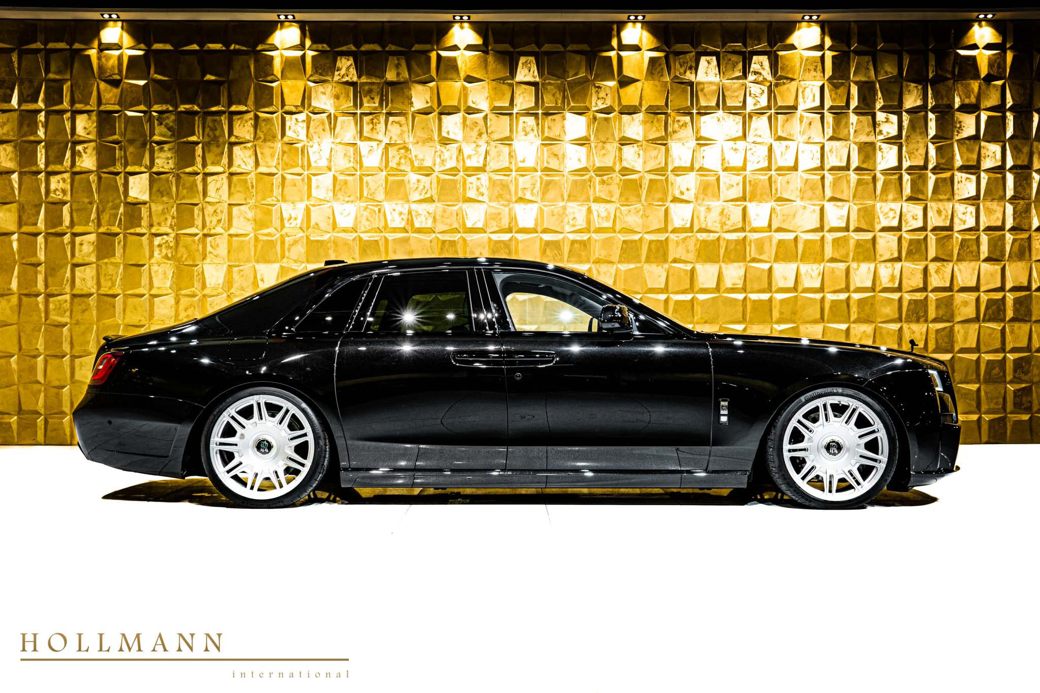 Rolls-Royce Ghost Black Badge by NOVITEC - Hollmann International ...