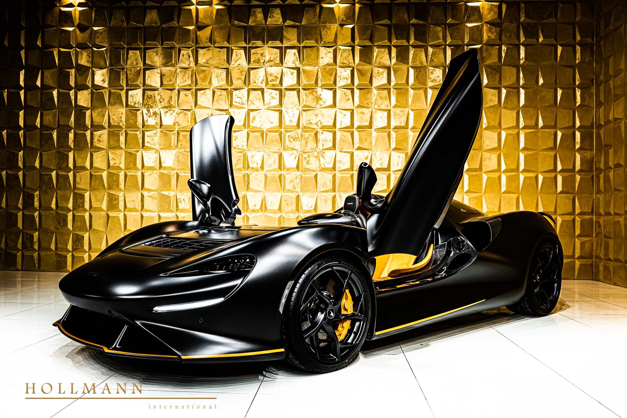 McLaren Elva - Hollmann International - Germany - For sale on LuxuryPulse.