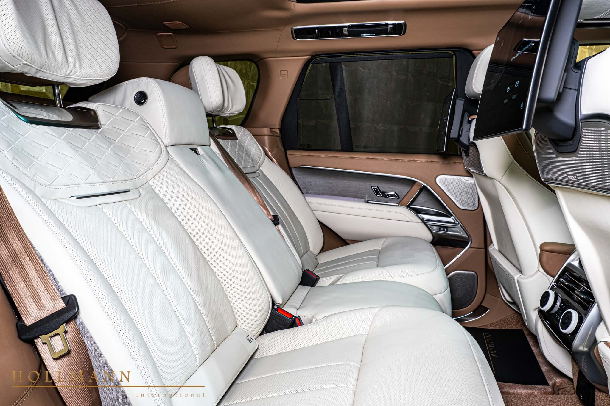 Range Rover SV LWB P615 4.4L - Hollmann International - Germany - For ...