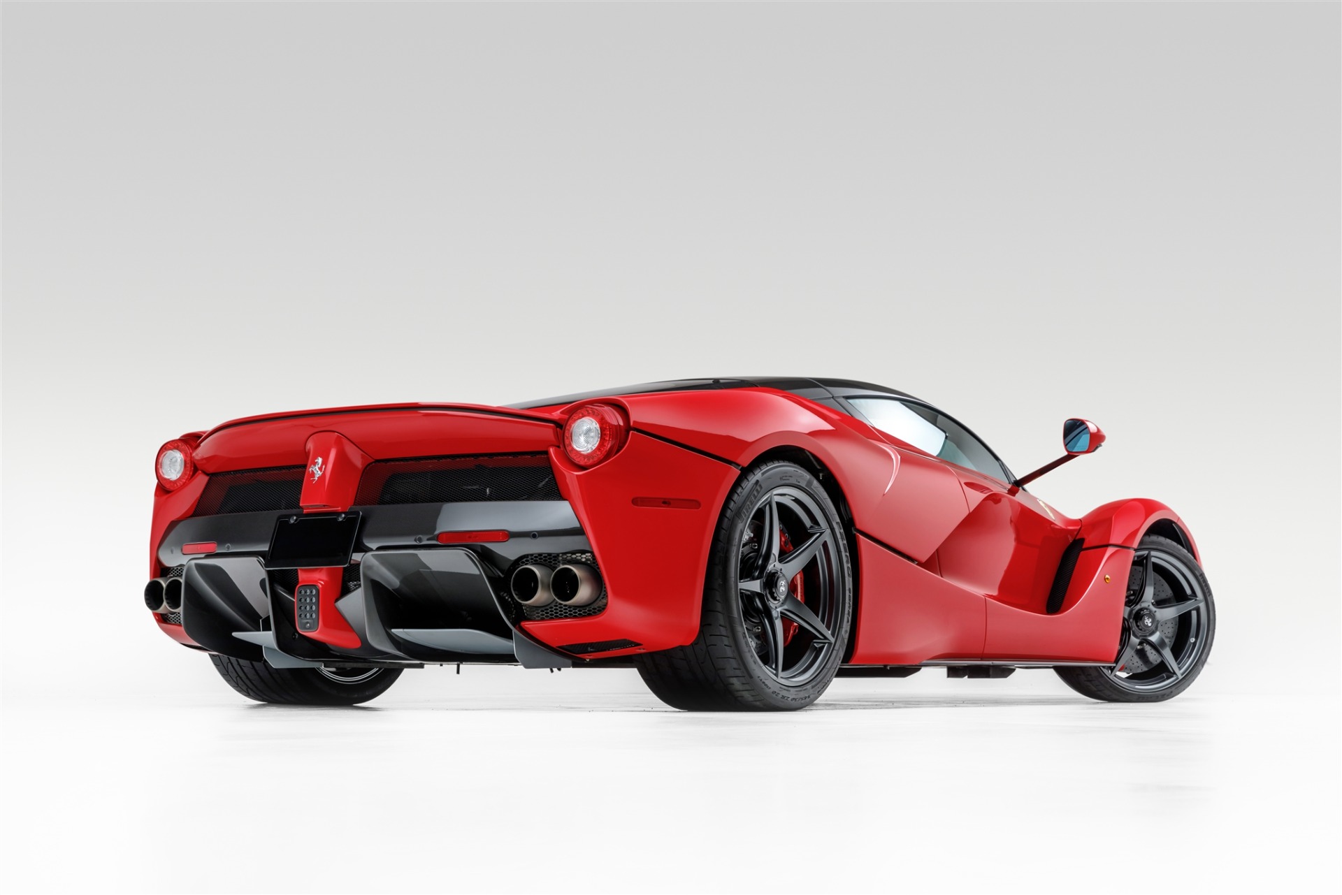 Ferrari LaFerrari - iLusso - United States - For sale on LuxuryPulse.